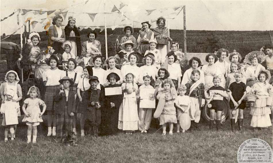 A Whitecroft carnival